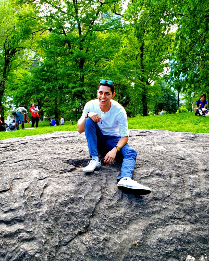 About Me – thEEsmilE